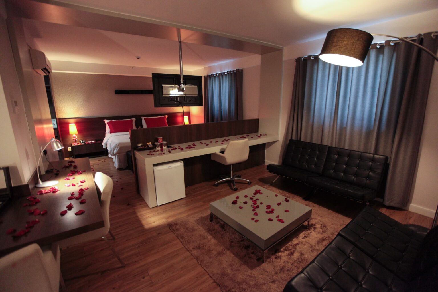 💞 Viva momentos inesquecíveis no Delmond Hotel 💞